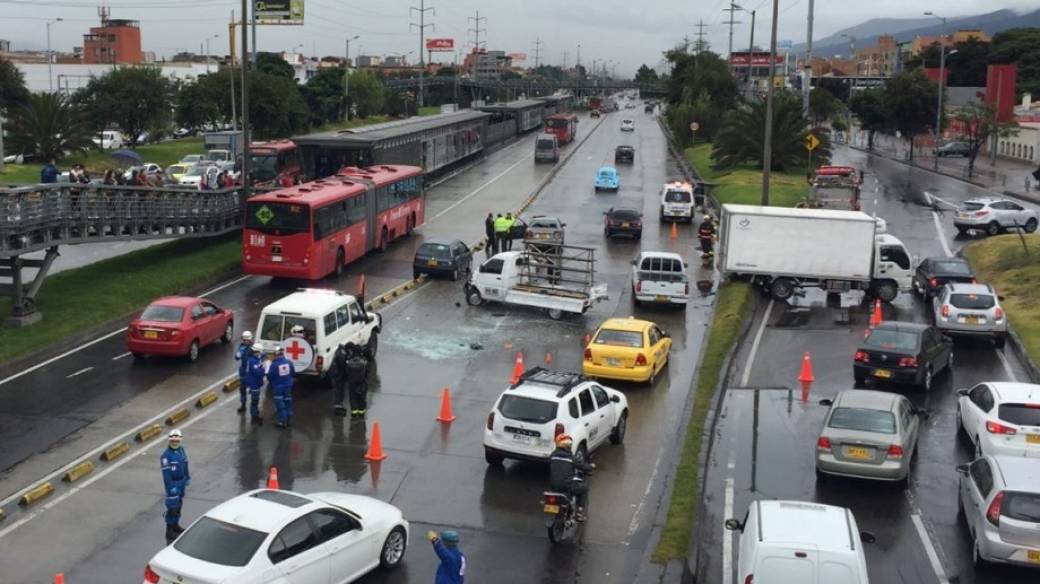 Heridos Por Choque De Cuatro Carros En Autopista Norte En Bogotá