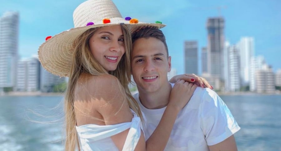 Historia de amor de Santiago Arias y Karin Jiménez Historia de amor de Santiago Arias y Karin Jiménez